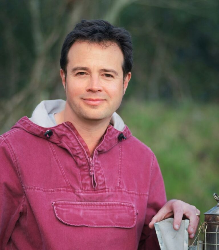 Author interview with Richard Rickitt: Beekeeping for Gardeners